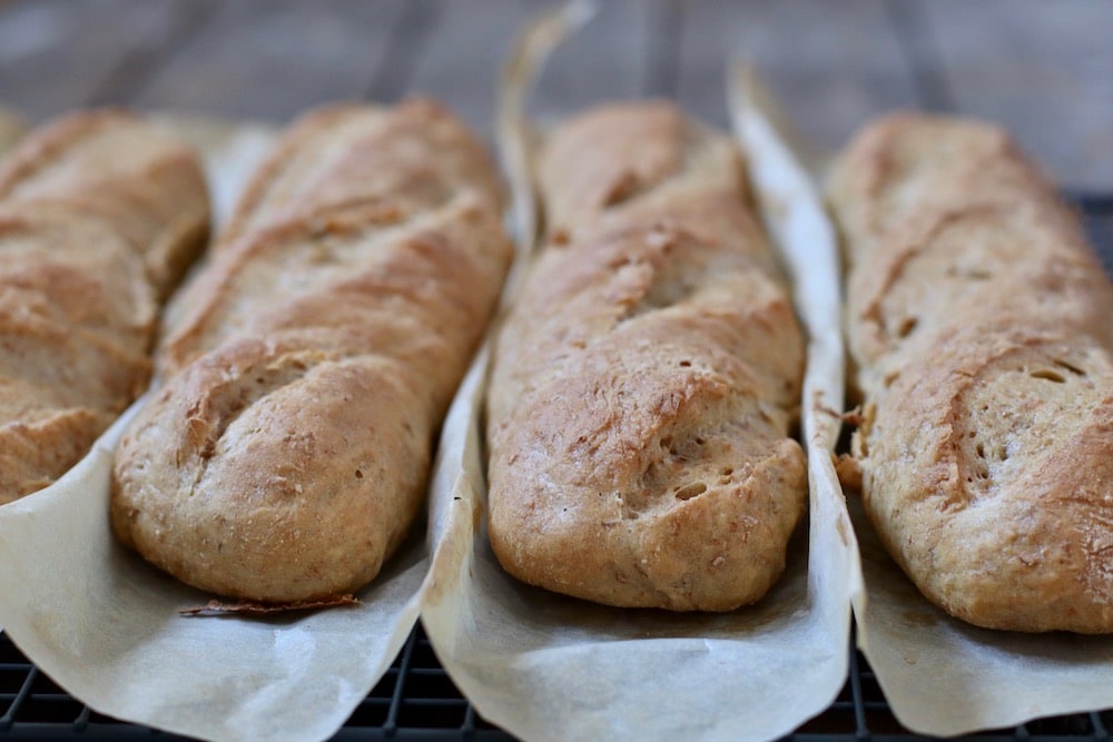 Fuldkornsflutes - den nemmeste opskrift på grovflutes - Bagvrk.dk