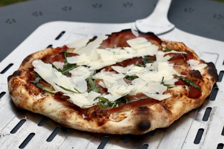 Napolitansk pizza - den bedste pizzadej til din pizzaovn - bliv pizzamester i dit eget køkken ...